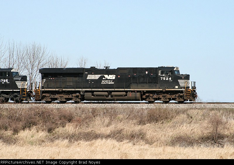 NS 7524
